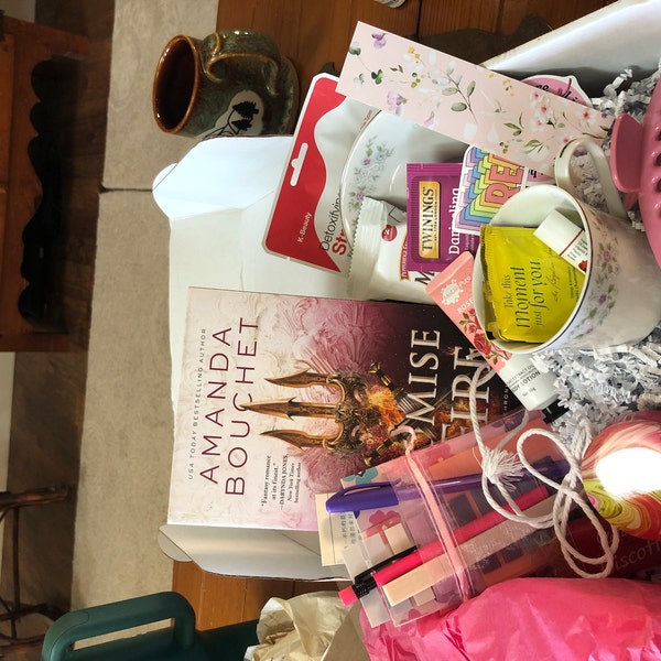 Book Box Blind Date | Teacup Book Box | Book Lover Box | Mystery Book ...