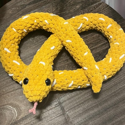 Pretzel Snake Crochet Pattern - Etsy
