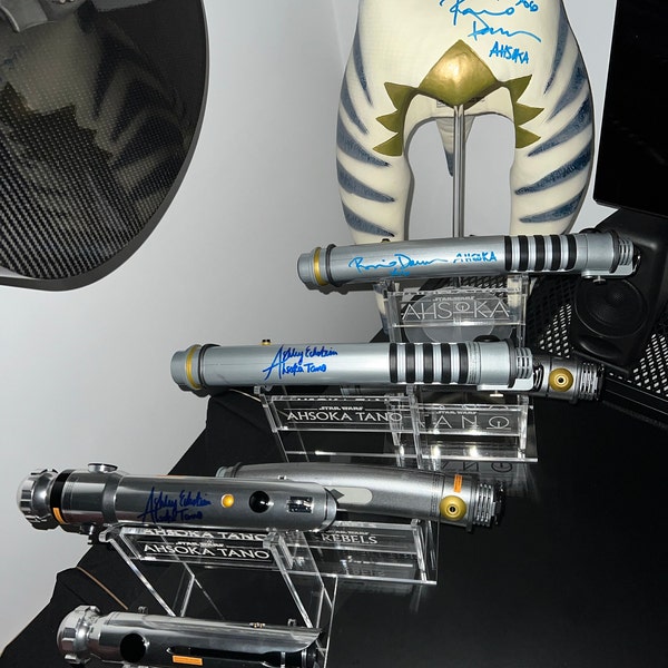 Lightsaber Stands - Ahsoka Tano - Etsy