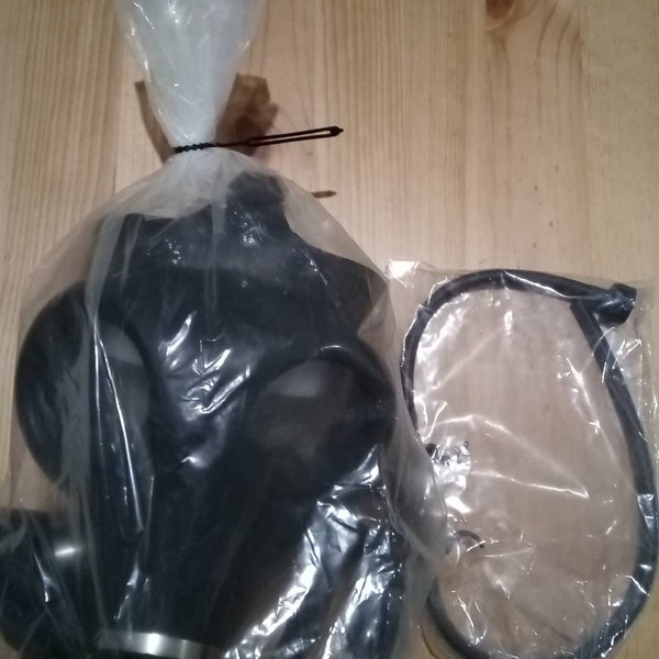 Israeli Army Gas Mask | Full Face Respirator for Beards & Glasses ...