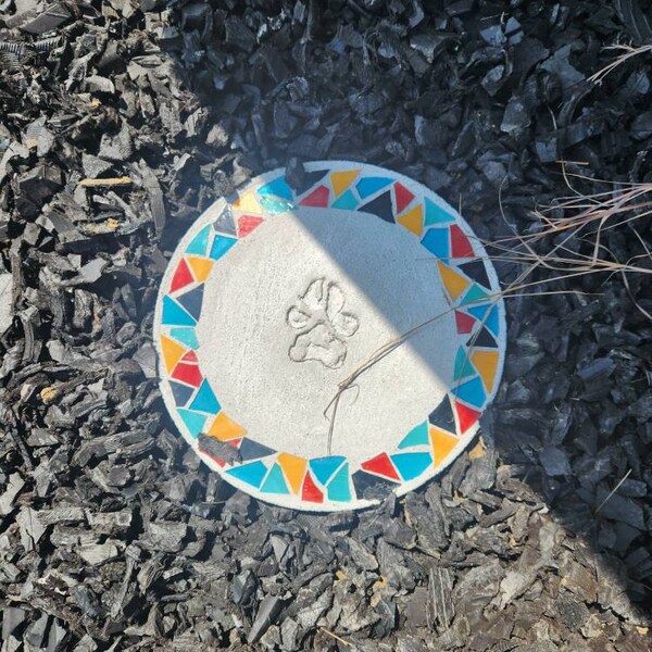 Personalized Garden Stepping Stone With Mosaic Glass Rim large Rainbow ...