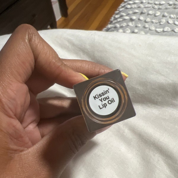 Extra Small Round Stickers for Placing Names of Lip Gloss and Lipsticks ...