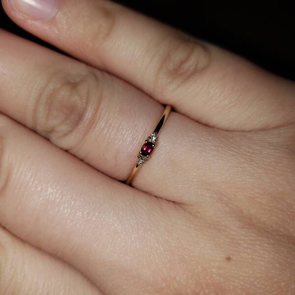14K Gold Oval Cut Ruby With Surrounding Round Cut Diamonds / Ruby ...