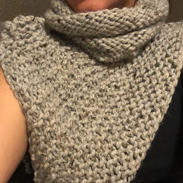 KNITTING PATTERN - the Original Stay Put Scarf - Pull Through Keyhole ...
