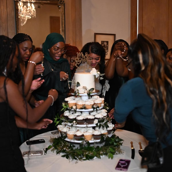 Gold Cake Pulls, Modern Cake Pulls, Unique Cake Pulls, Handmade, New ...