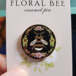 Floral Bee Pin, Pastel Rainbow Flower Wreath Honeybee Gold Hard Enamel ...