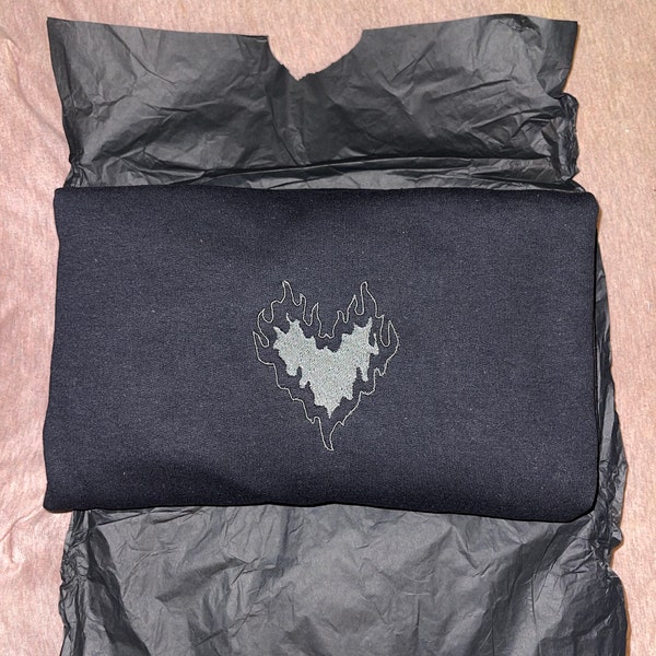 Fireheart SJM Throne of Glass Embroidered Crewneck Sweatshirt - Etsy