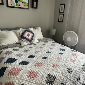 Spin Your Granny Square Blanket Pattern, Crochet PATTERN US & UK Terms ...