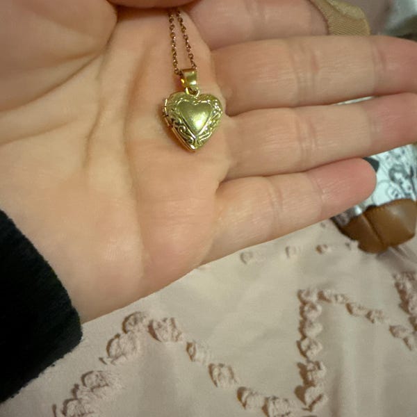 18k Gold Plated Heart Locket - Dainty Heart Locket With Photos - Locket ...