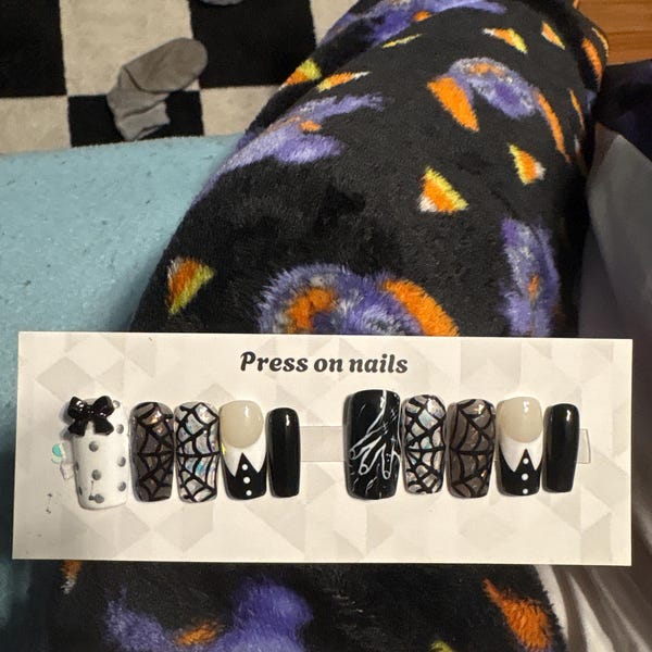 Luxury Futuristic Press on Nails With 3D Textures and Metallic Shine ...