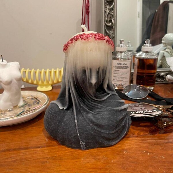 Queen of Horror Prayer Candle - Etsy