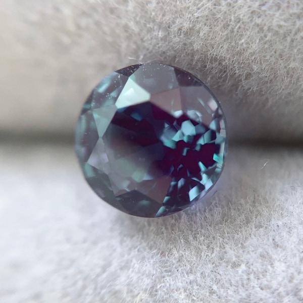 Lab Created Pulled Alexandrite Chrysoberyl True Color Change Round ...