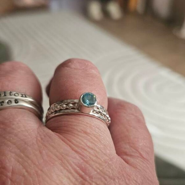 9ct Gold Cremation Ring, Oval Shaped Ring for Memorial Ashes or Lock of ...