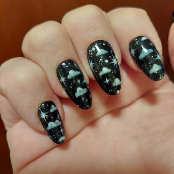 Cute Halloween Ghost Press on Nails * Flowers * Glossy * - Etsy