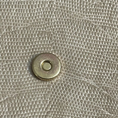 Fabric Bolt Display Racks Vertical Bolt Display 2 Tier Solid Oak ...