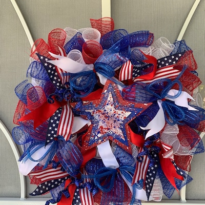 Patriotic Deco Mesh Wreath/labor Day Wreath/red, White and Blue Deco ...