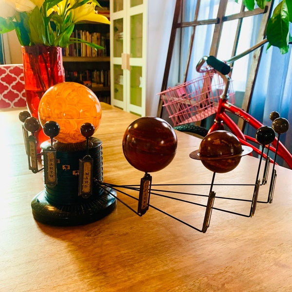 Solar System Model - Orbiter - Sweetheart's Orrery "that's Where I'll ...