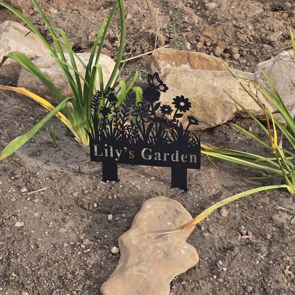 Custom Garden Sign With Stake, Flower Design Personalized Garden Sign ...