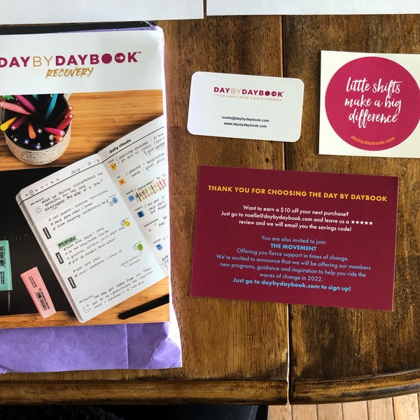 Day by Daybook Teen ~ the Guided Journal + Planner Created to Encourage ...