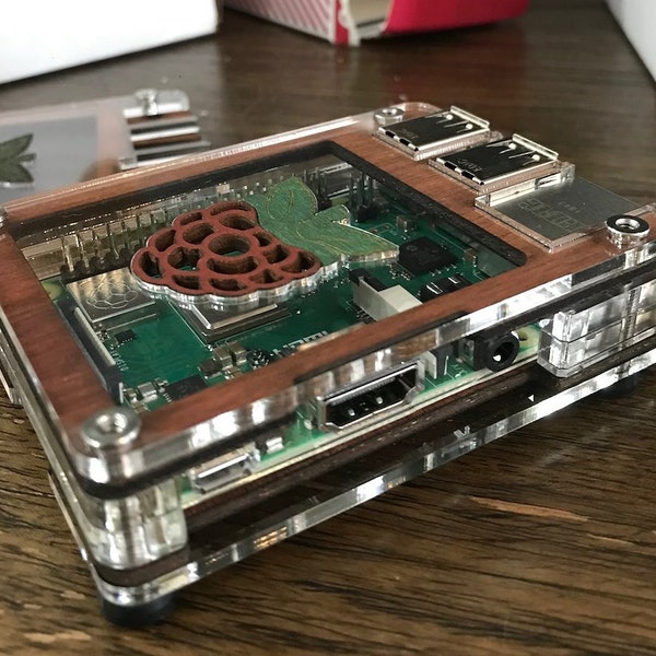 C4labs Zebra Case for Raspberry Pi 3B+, 3, 2 and B+ With Power Cord and Heatsinks - Wood/wood ...