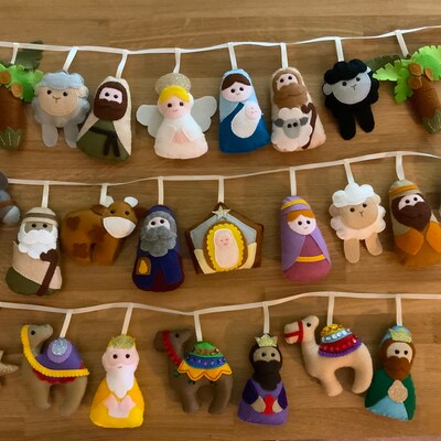 Make Your Own Felt Nativity Advent Garland Kit, Sewing Kit to Make a ...