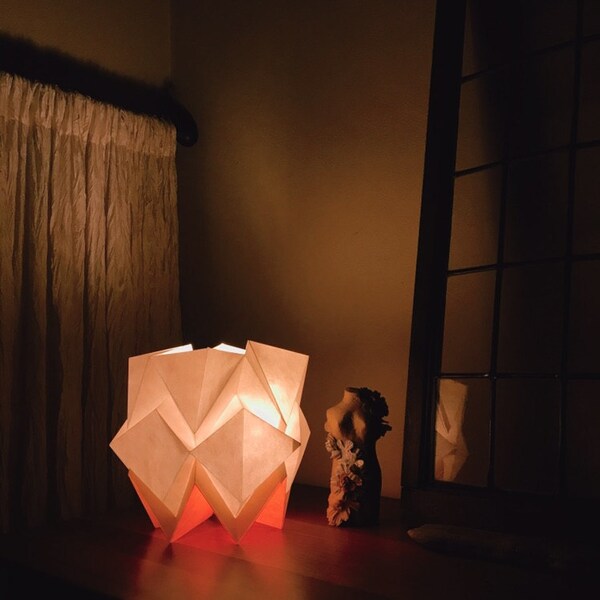 Origami Table Lamp Handmade in Paper - Etsy