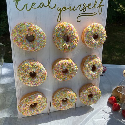 Donut Wall, Pastel Donut Wall, Birthday Donut Cake Stand, Doughnut ...