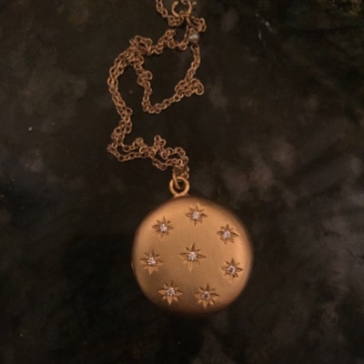 Round Locket With Crystal Star Detail Adrianne - Etsy