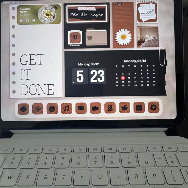 Aesthetic iPad Wallpaper Kit, Matching Theme, Icons, Widgets, iPhone ...
