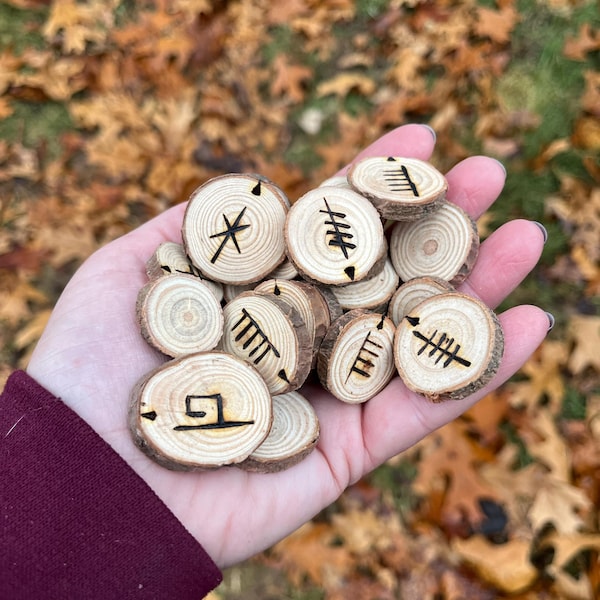 Magical Sparkle Glitter Bling Elder Futhark Viking Resin Runes by KJ ...