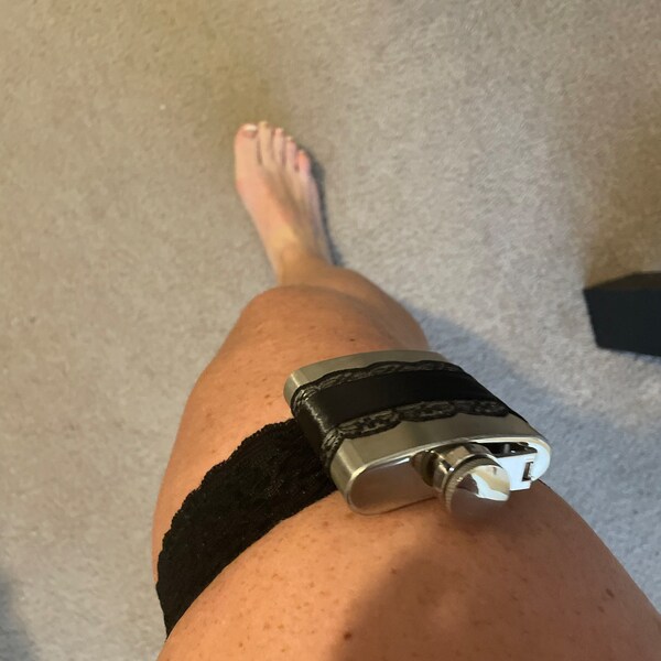 Round Flask Garter, Garter Flask, Ivory Lace Garter, Round Flask Garter ...