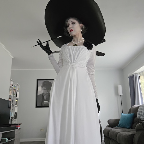 Vampire Lady With Big Hat Cosplay Patterns and Tutorial by Pretzl ...