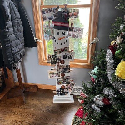 Santa Claus Christmas Card Holder, Holiday Card Display, Christmas Card ...