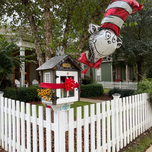 Flag Mount From the Family of the Founder of the Little Free Library ...
