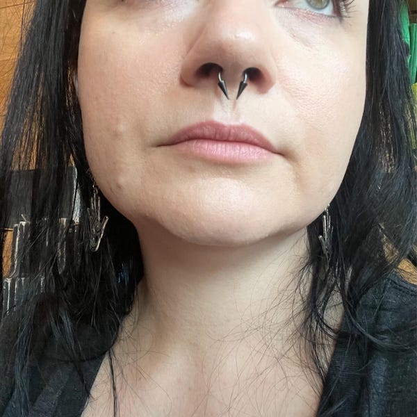 Extreme Long Spikes, Good for Labret Cheek, Piercing, Medusa, Monroe ...