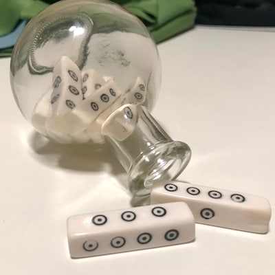 UNIQUE Pip Design Large Medieval Bone Dice Set qty 5 Mat Cauthon's Dice ...