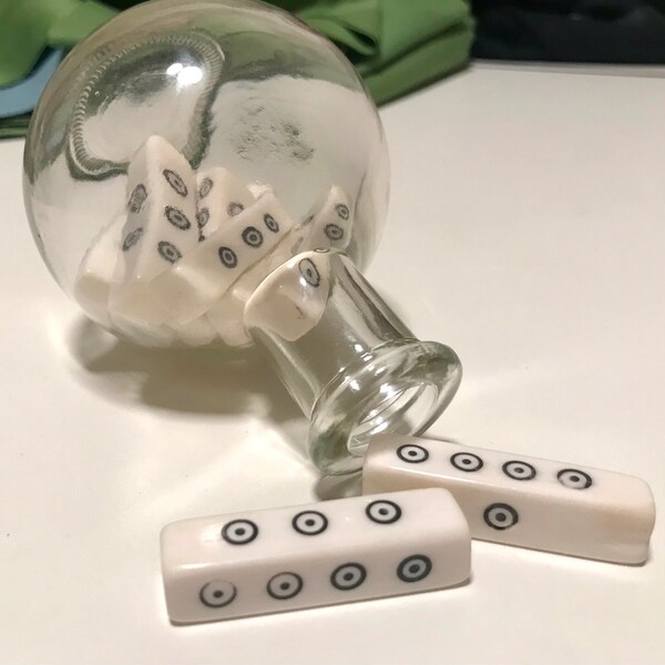 Medieval Bone Dice Set - D4 (set of 5) Set for Gaming, SCA, Creative ...