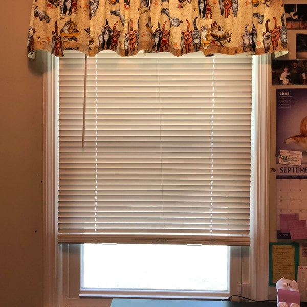 Coastal Cottage Valance With Beach Scene Print Fabric - Etsy