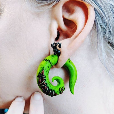 Zombie Gauges Fake, 4g, 2g, 0g, 00g, 7/16, 1/2, 9/16, 5/8, 11/16, 3/4 ...