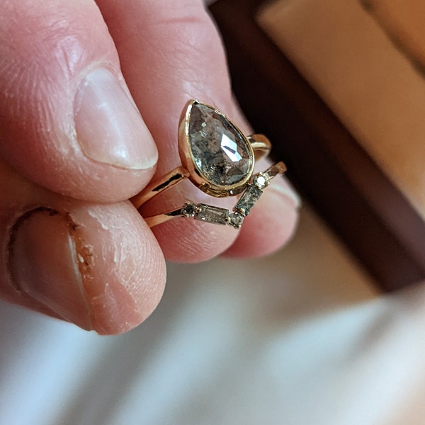 Mountain Peaks • Men's Hand Carved Mountain Range Wedding Ring - Etsy