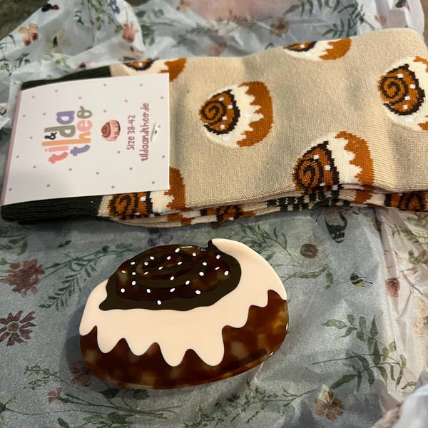 Hair Clip Cinnamon Roll Hair Claw Sweden - Hair Clip Funny Hair ...