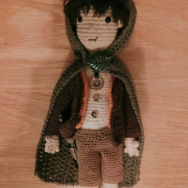 Crochet Pattern: Large Halfling - Etsy