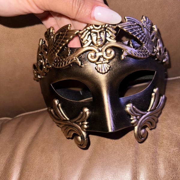 Black Bird Curved Beak Long Nose Skull Face Mask Top Feather Halloween ...