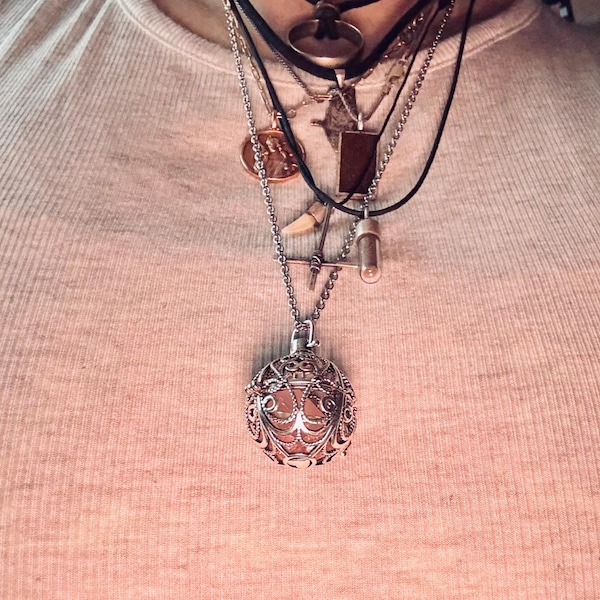 Rosemry’s Baby Tannis Root Pendant With Chain - Etsy