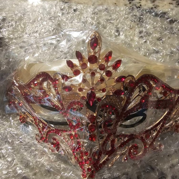 Masquerade Mask Luxury Crystal, Rhinestone Eye Red Mask, Elegant Party ...