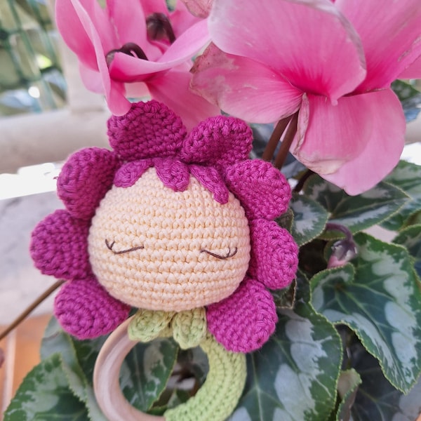 Daisy Flower Baby Rattle Crochet Pattern - Flower Amigurumi Crochet ...
