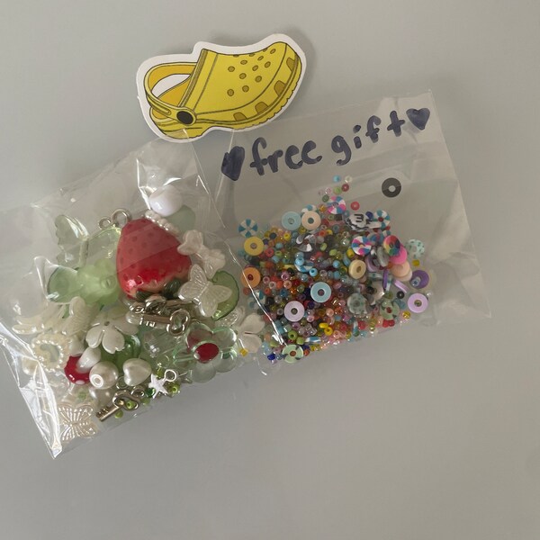 Safety Pin Brooch Beaded Keychain || Bag Charm, Bag Keychain, Beaded ...