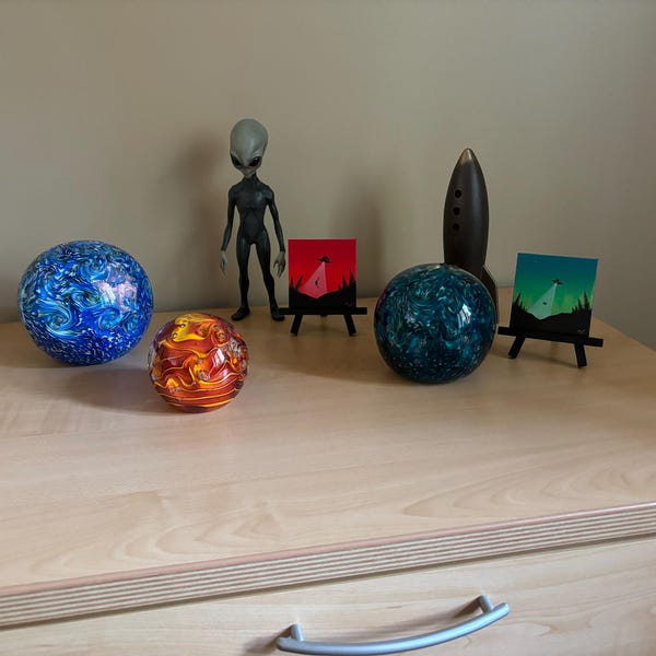 Tiny UFO Painting, Spaceship, Cat Art, Desk Decor, Alien Art, Space ...