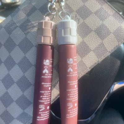 GLOSSGRL Keychain Cap for Lipgloss and Balm Bubble Cap Chap Cap Chap ...