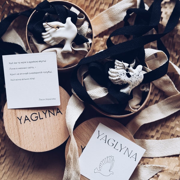 9 Inch Curvy Rim Serving Plate | Handmade Curvy Plate | White Plate ...